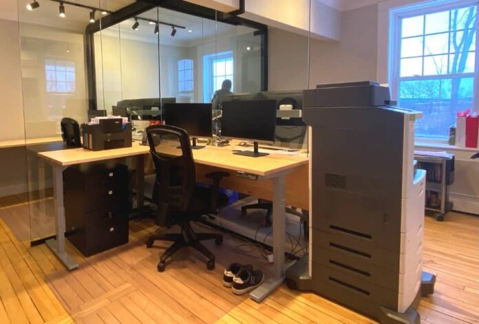 PROGRESSIVE AUTOMATIONS L Shaped Standing Desk review - The Corner ...