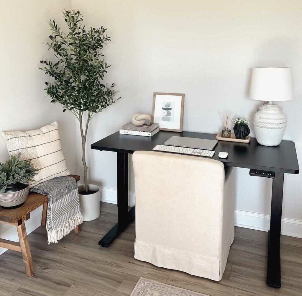 Furmax standing desk review - is a Spliced Tabletop Decent Enough for Work?