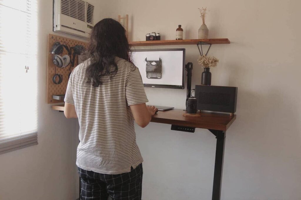 The 7 Best Standing Desks for Tall People above 6 feet