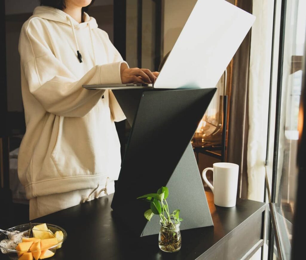 Levit8 Standing Desk Review - is it Really Portable?
