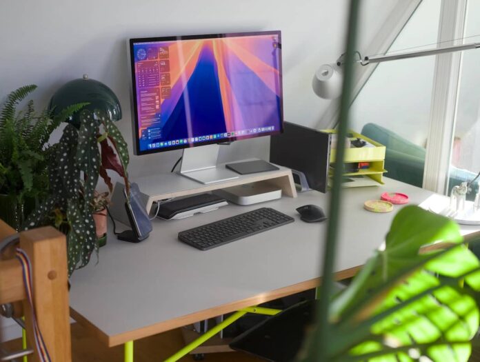 6 Best Monitors for Your Mac Mini M4
